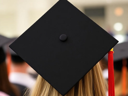 Graduation Gown Size Chart 2025 – Complete Guide